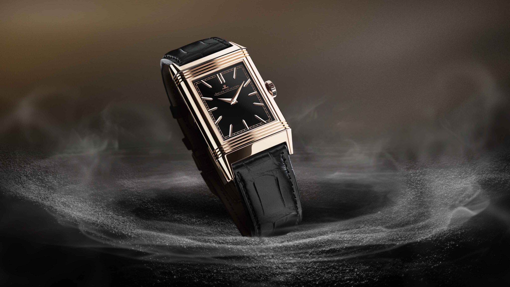 JAEGER-LECOULTRE Reverso Tribute Enamel ‘Dragon’ - Thời gian Magazine
